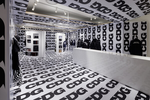 꼼데가르송 CDGCDGCDG, 국내 첫 공식 매장 열었다