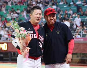 [포토] KBO 최다 루타 신기록 4078루타 달성한 최형우